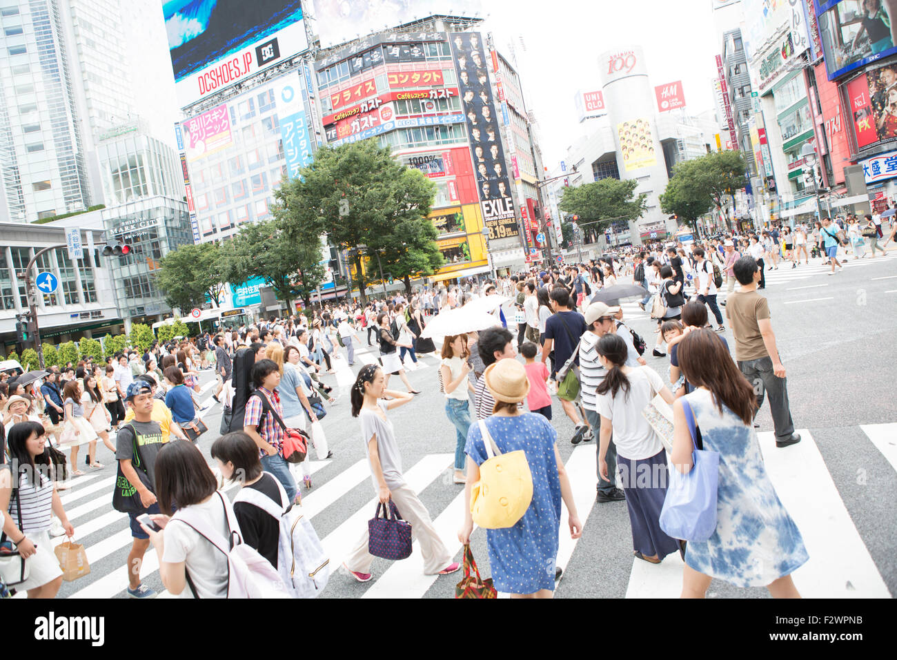 Japanese cities, people, landscape Stock Photo - Alamy