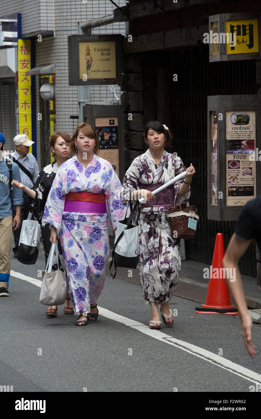 Japanese cities, people, landscape Stock Photo - Alamy