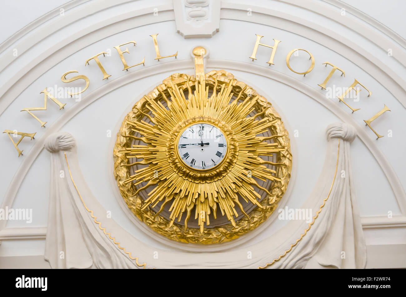 Inside the clock hi-res stock photography and images - Alamy