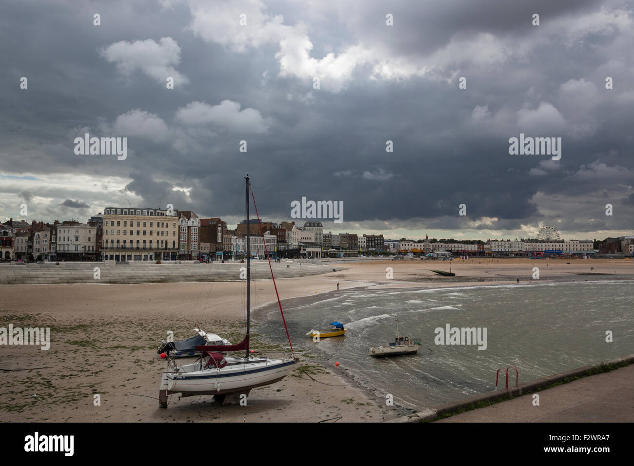 Sailing boats margate hi-res stock photography and images - Alamy