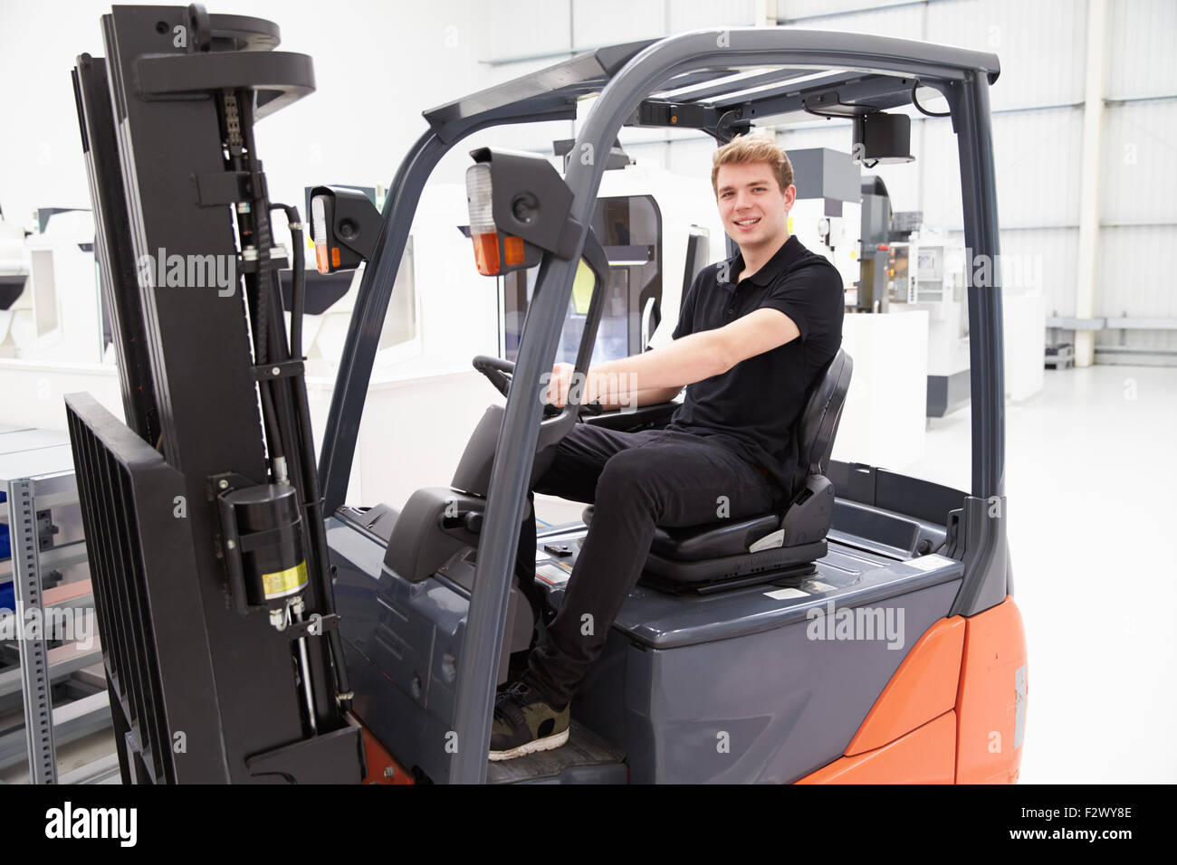 Fork lift driver hi-res stock photography and images - Alamy