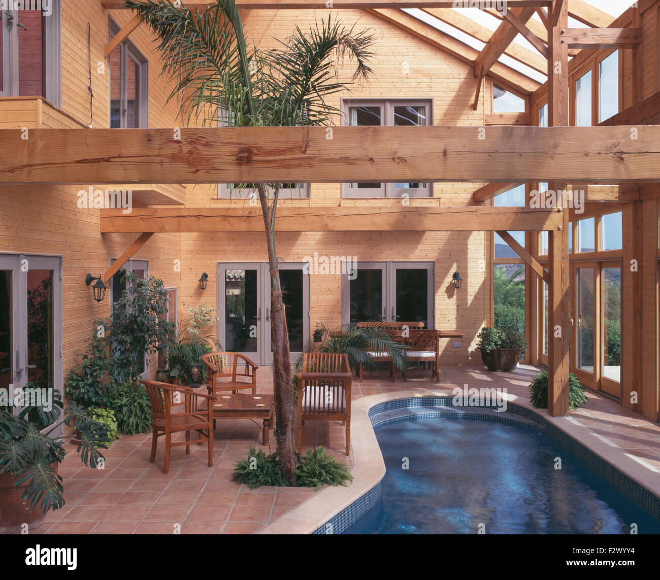 Large wooden beams hi-res stock photography and images - Alamy