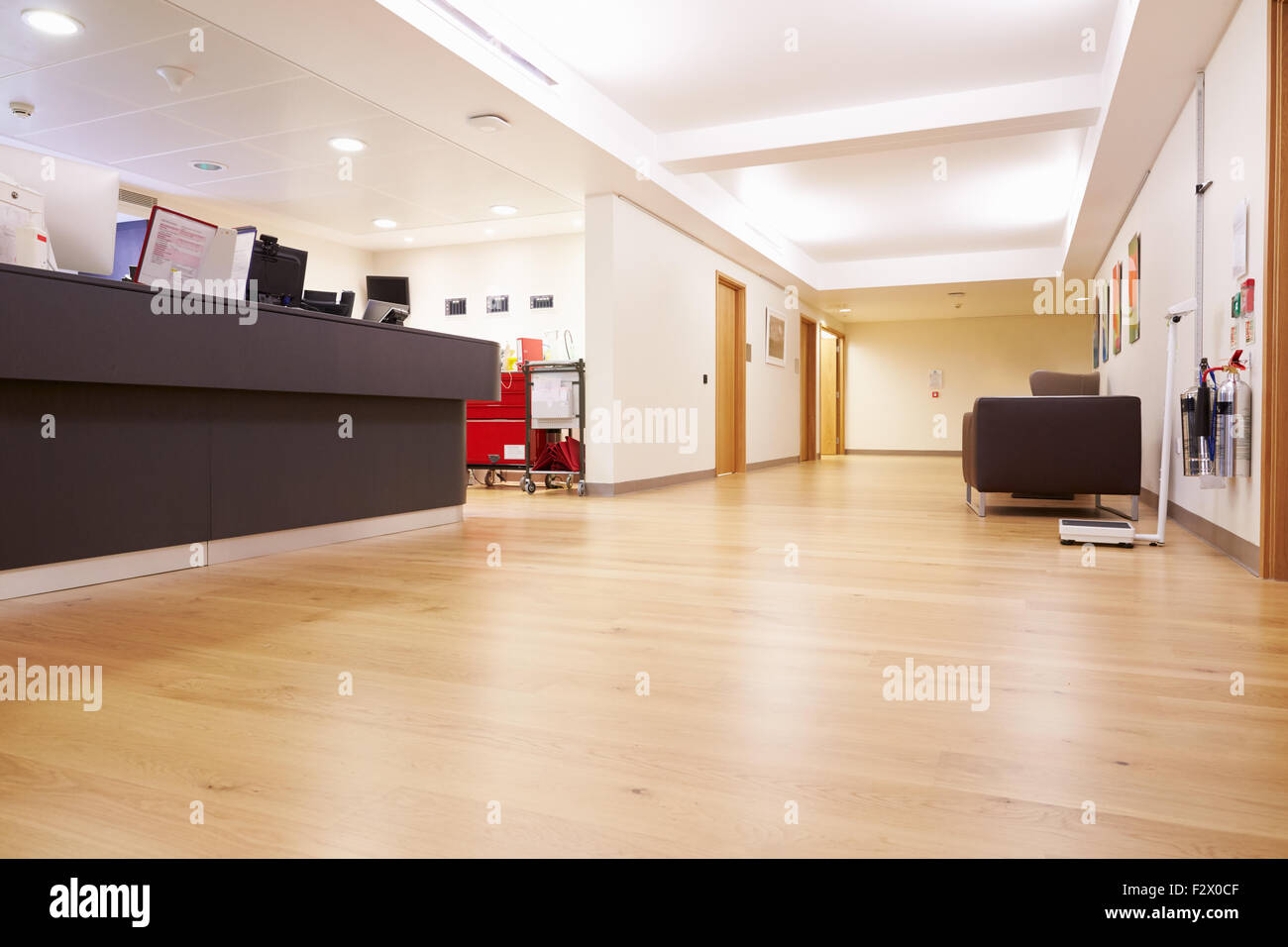 Empty Nurse's Station In Modern Hospital Stock Photo - Alamy