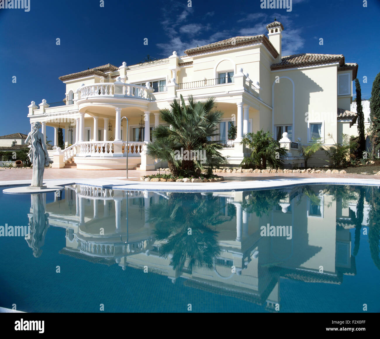 Large white spanish villa balcony hi-res stock photography and images ...