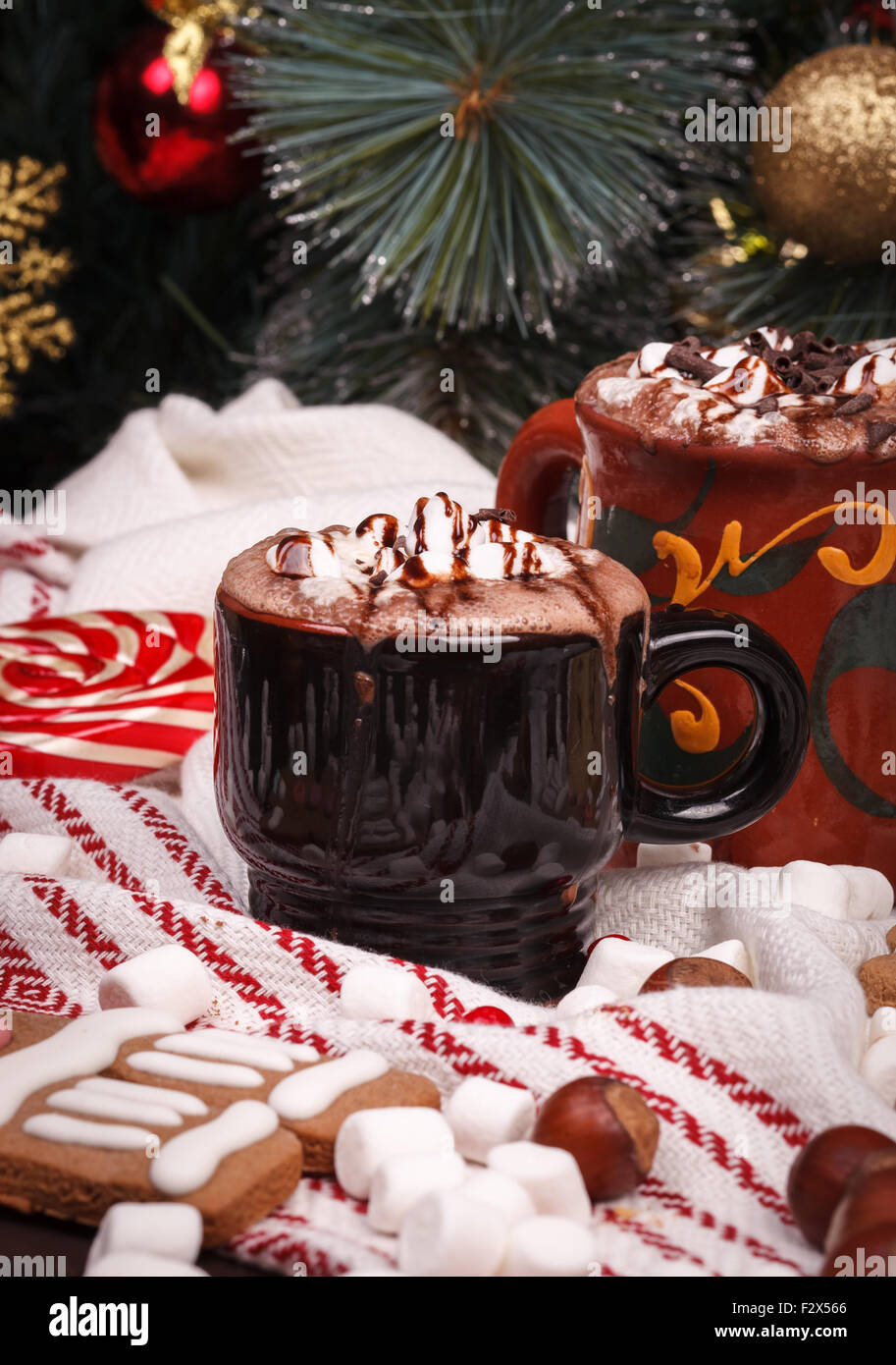 two cups of cocoa Stock Photo - Alamy