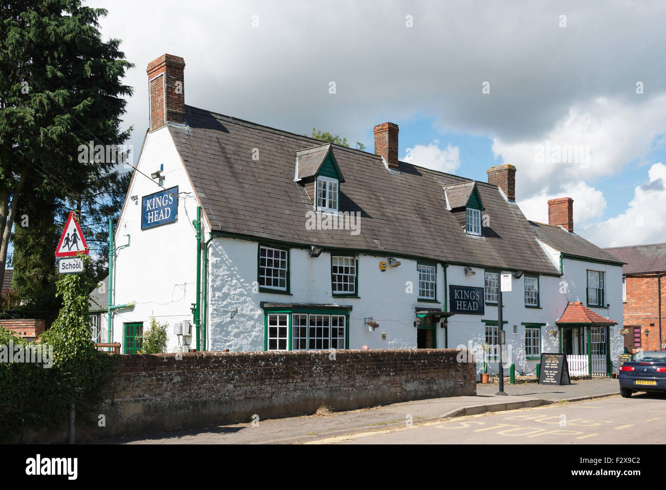 The Kings Head Pub, Abbey Road, Syresham, Northamptonshire, England ...