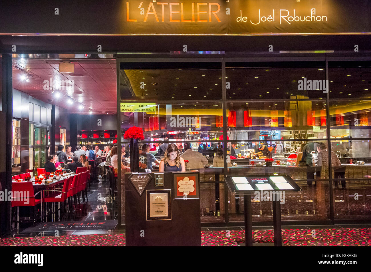 Joël robuchon restaurant las vegas hi-res stock photography and images ...