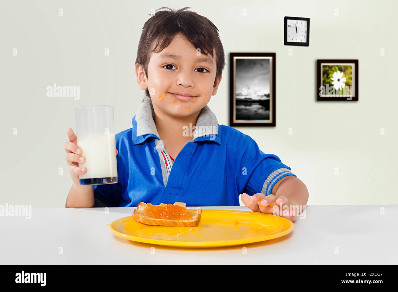Child messy room table hi-res stock photography and images - Alamy