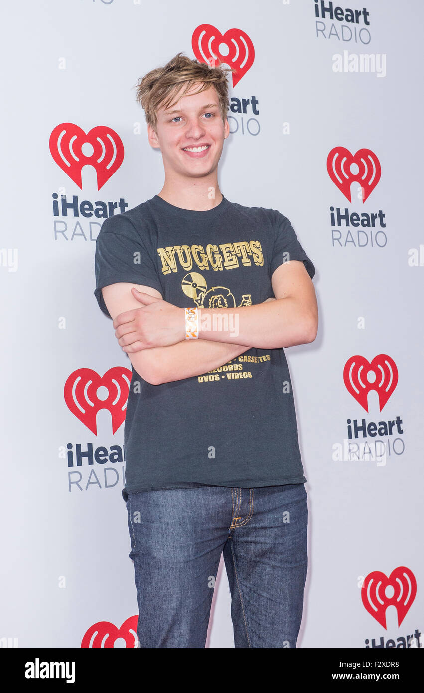 George ezra attends hi-res stock photography and images - Alamy