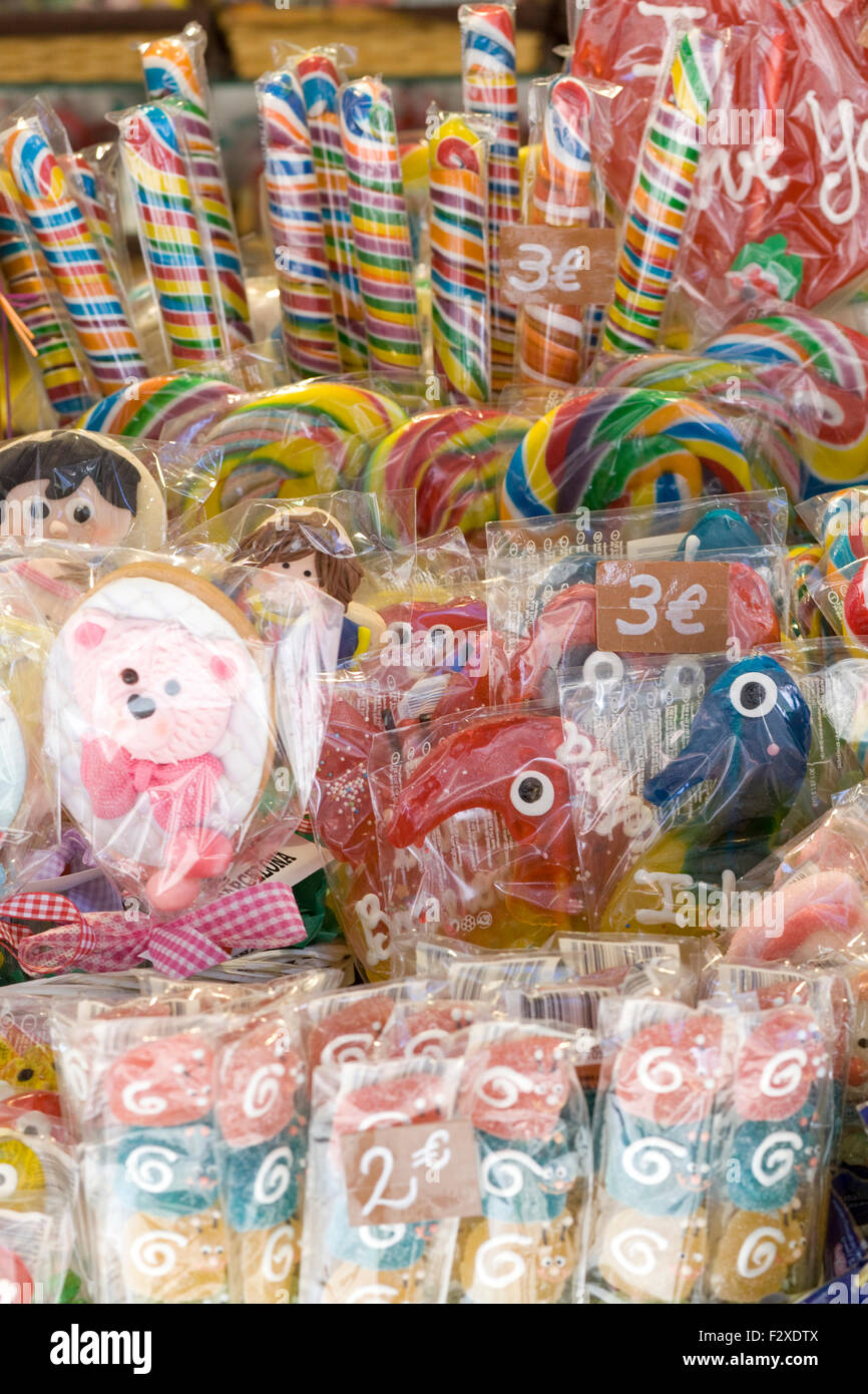 Sweet lollipops round large hi-res stock photography and images - Alamy