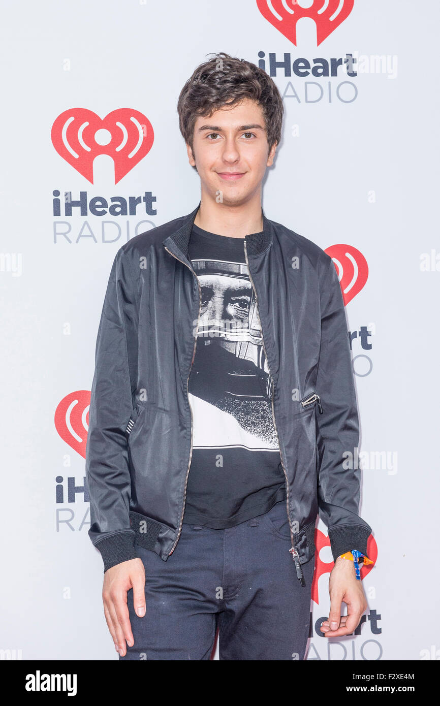 Nat wolff hi-res stock photography and images - Alamy