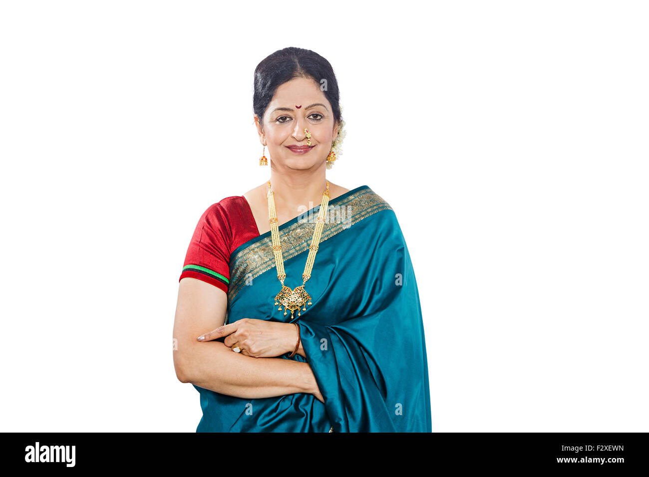 Indian marathi adult woman diwali hi-res stock photography and images ...