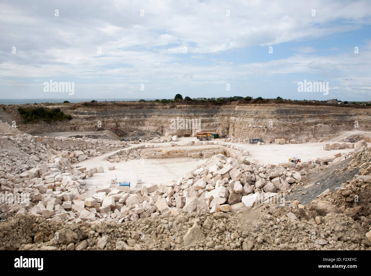 Isle Of Portland Limestone High Resolution Stock Photography and Images ...