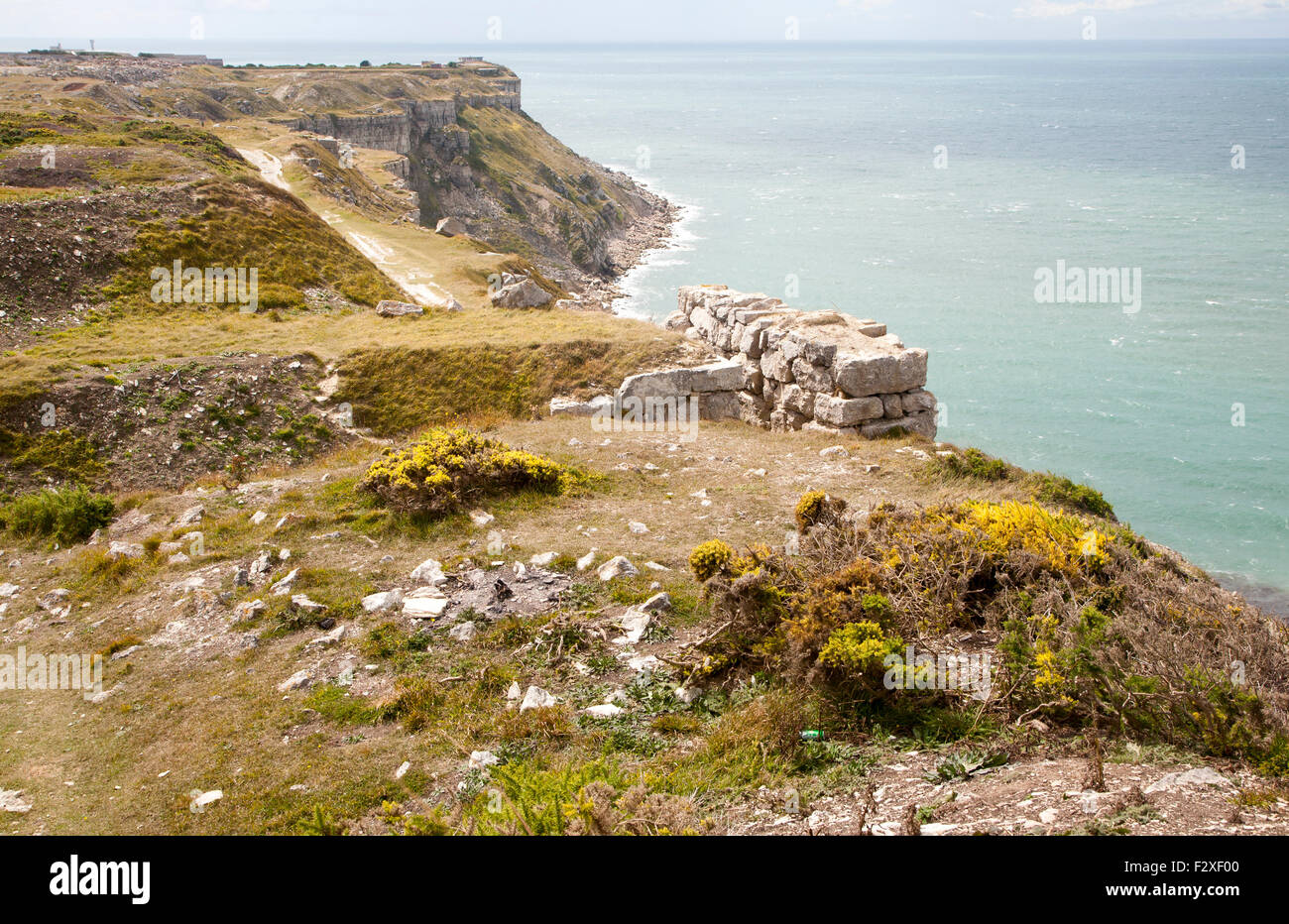 The isle of portland sculpture park hi-res stock photography and images ...