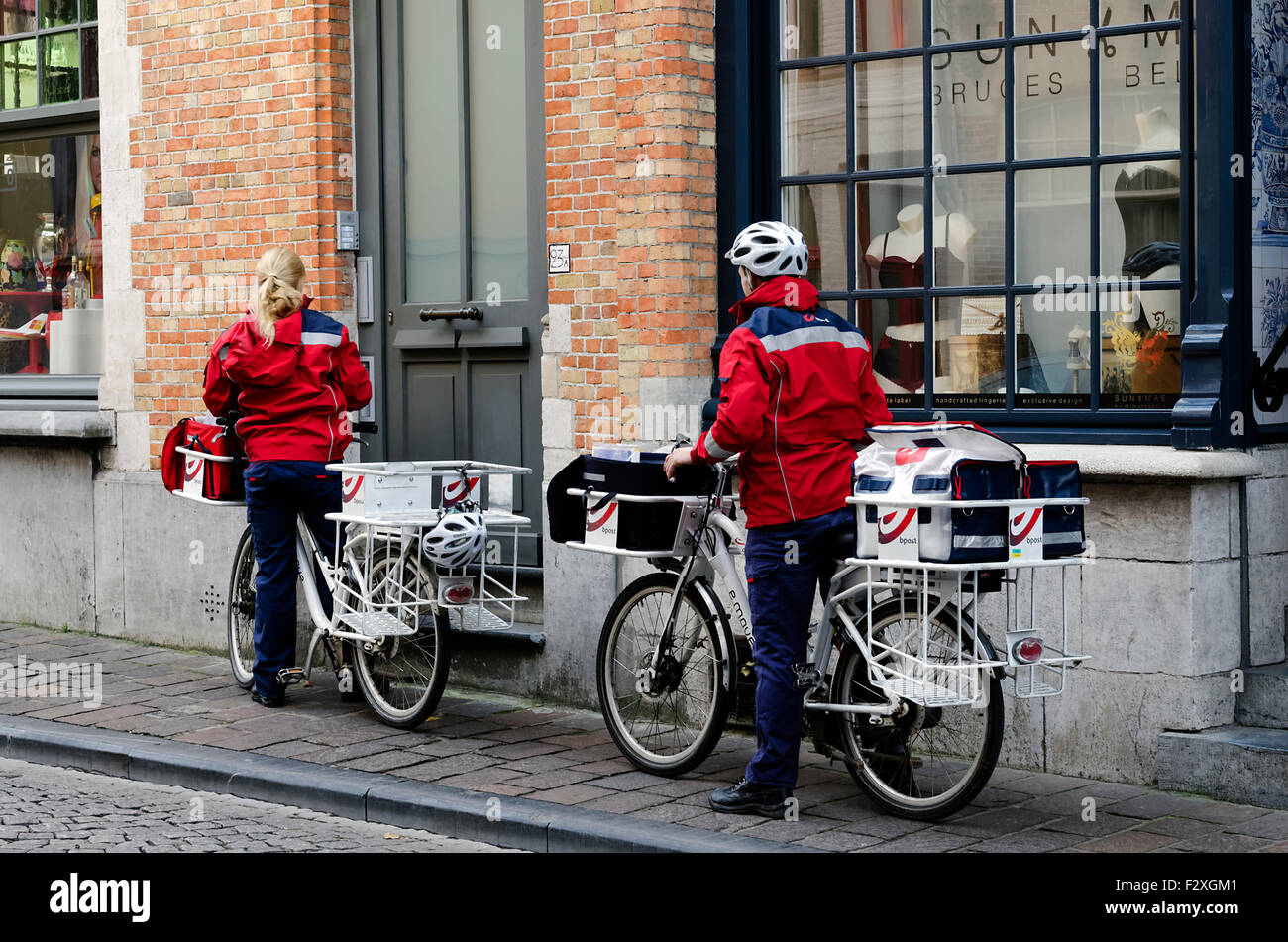 Postperson hi-res stock photography and images - Alamy