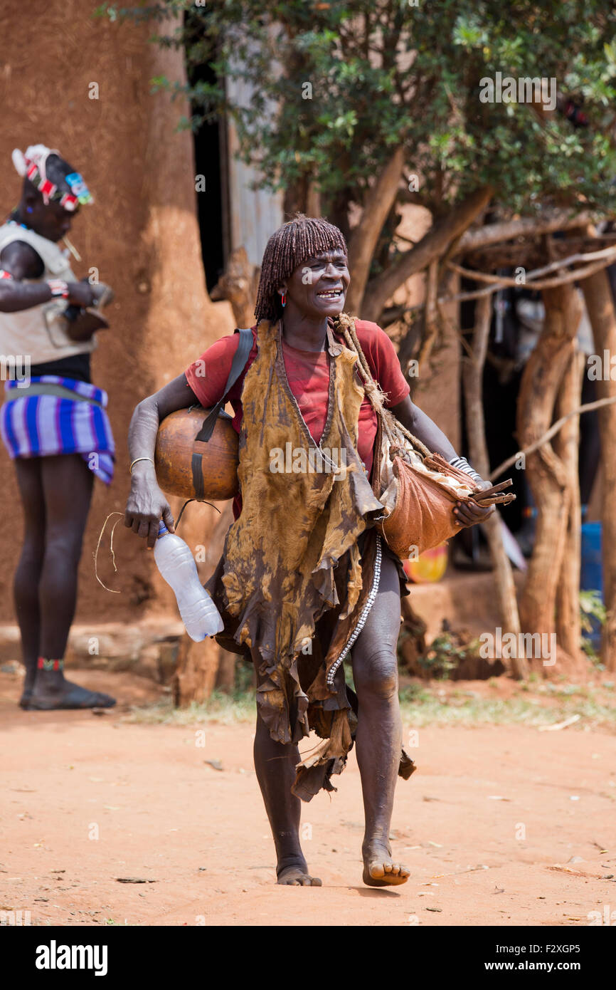 Africa, Ethiopia, Omo region, Ari Tribe woman Photographed at the ...