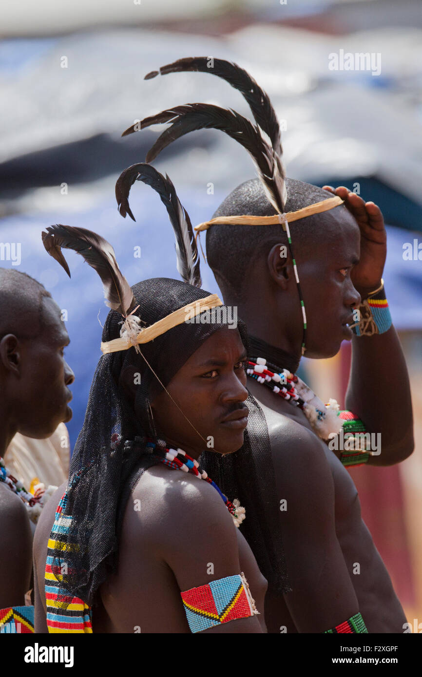 Tribal couple hi-res stock photography and images - Alamy