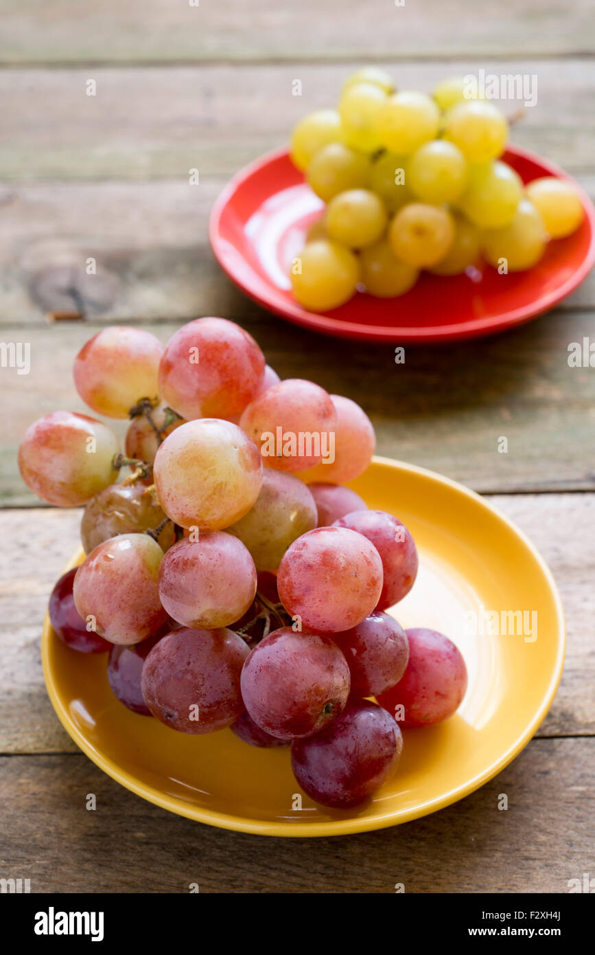 Mature table grapes hi-res stock photography and images - Alamy