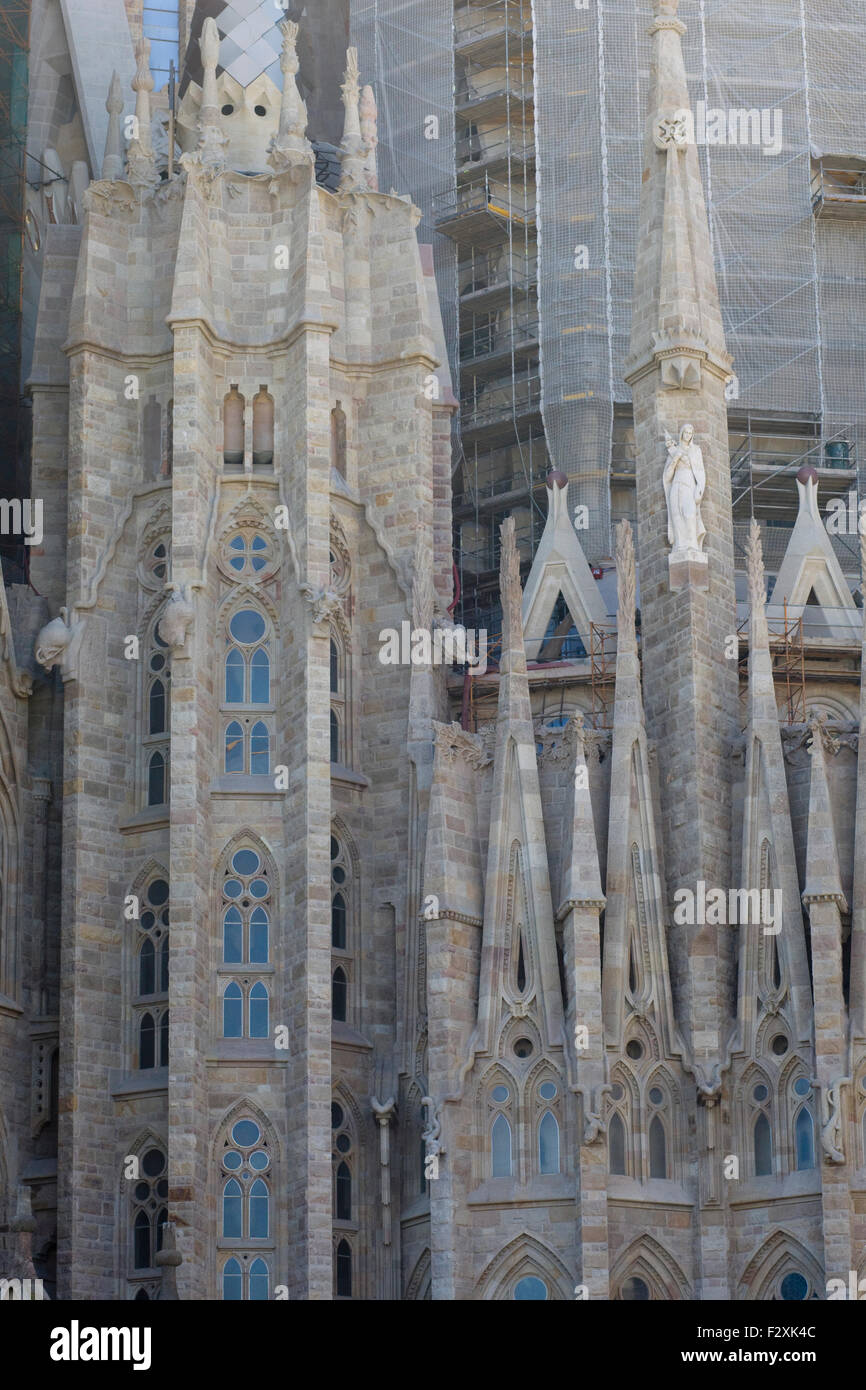 Antoni gaudi antoni gaudi architectural architecture attractions ...