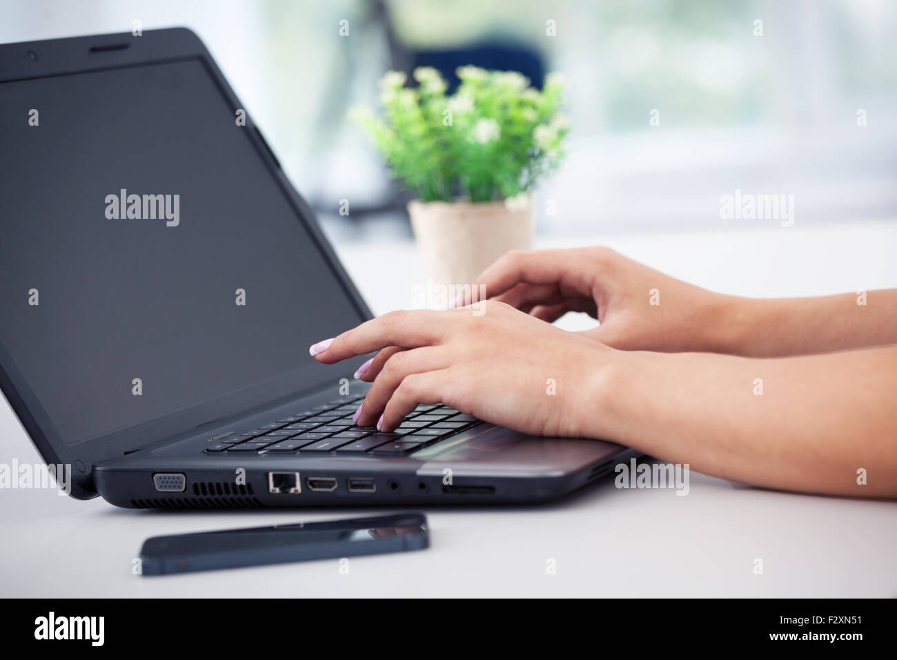 Laptop with hands hi-res stock photography and images - Alamy