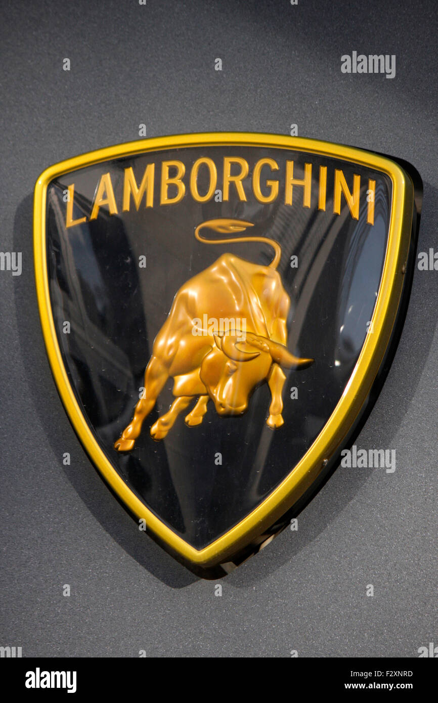 Lamborghini emblem hi-res stock photography and images - Alamy