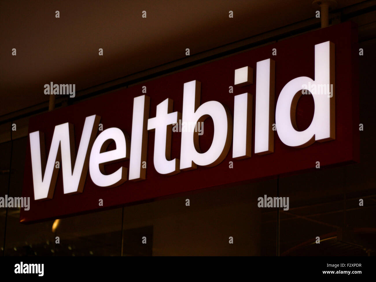 Weltbild logo hi-res stock photography and images - Alamy