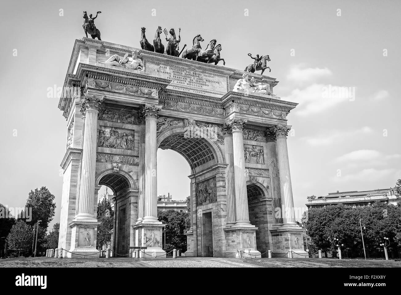 Peace Arch monument symbol triumphal entry into the city of Napoleon ...