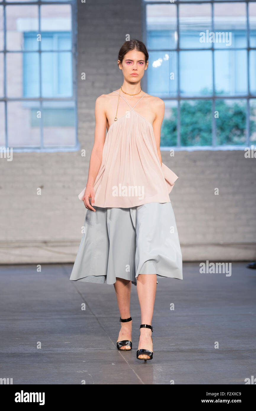 Super model moda hi-res stock photography and images - Alamy