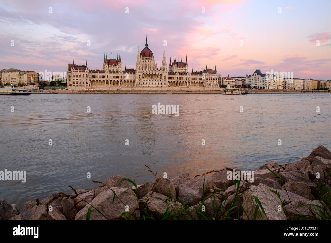 The Hungarian Parliament building at sunset, Budapest, Hungary Stock ...
