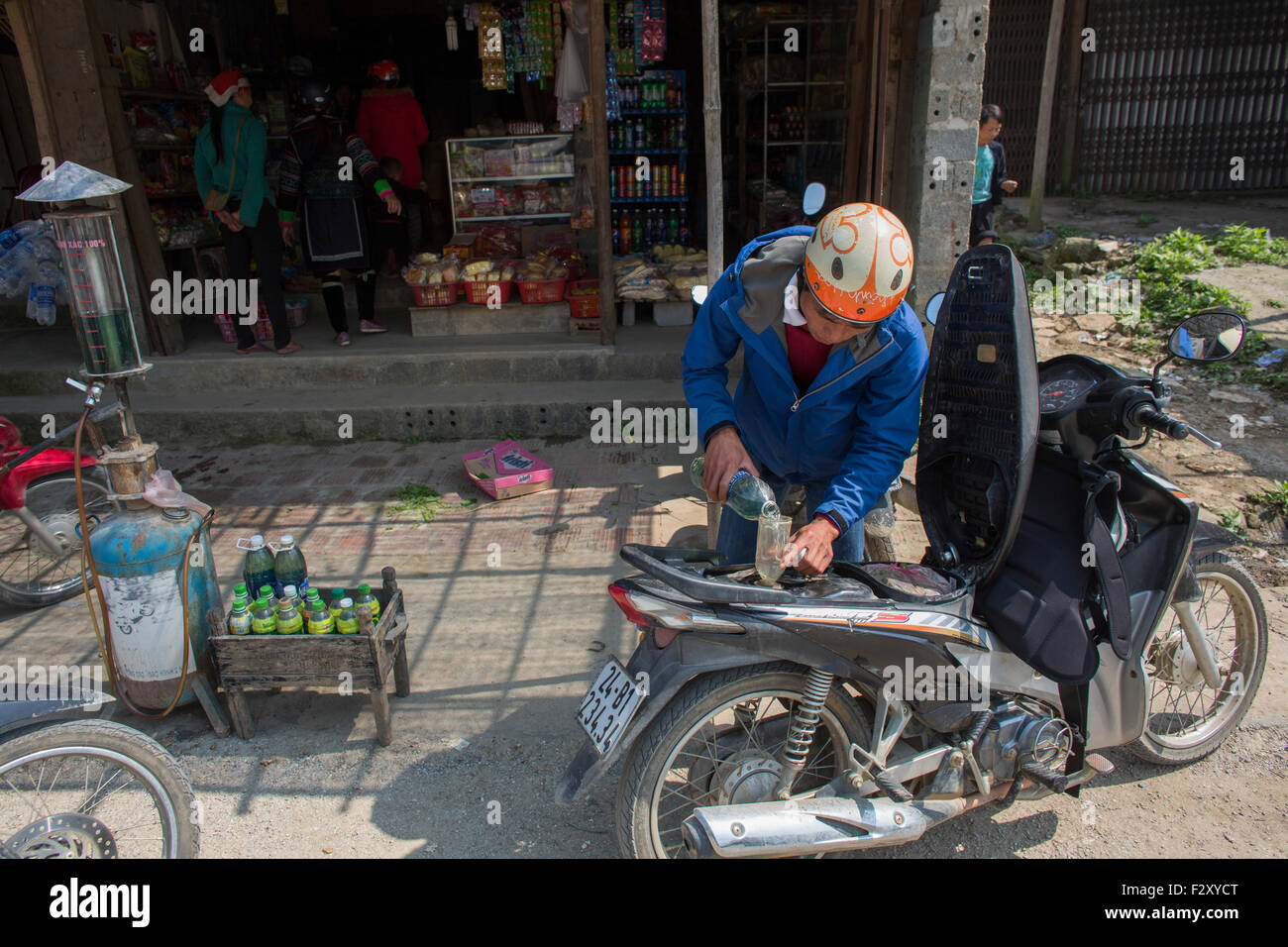 Petrol station fuel price hi-res stock photography and images - Alamy