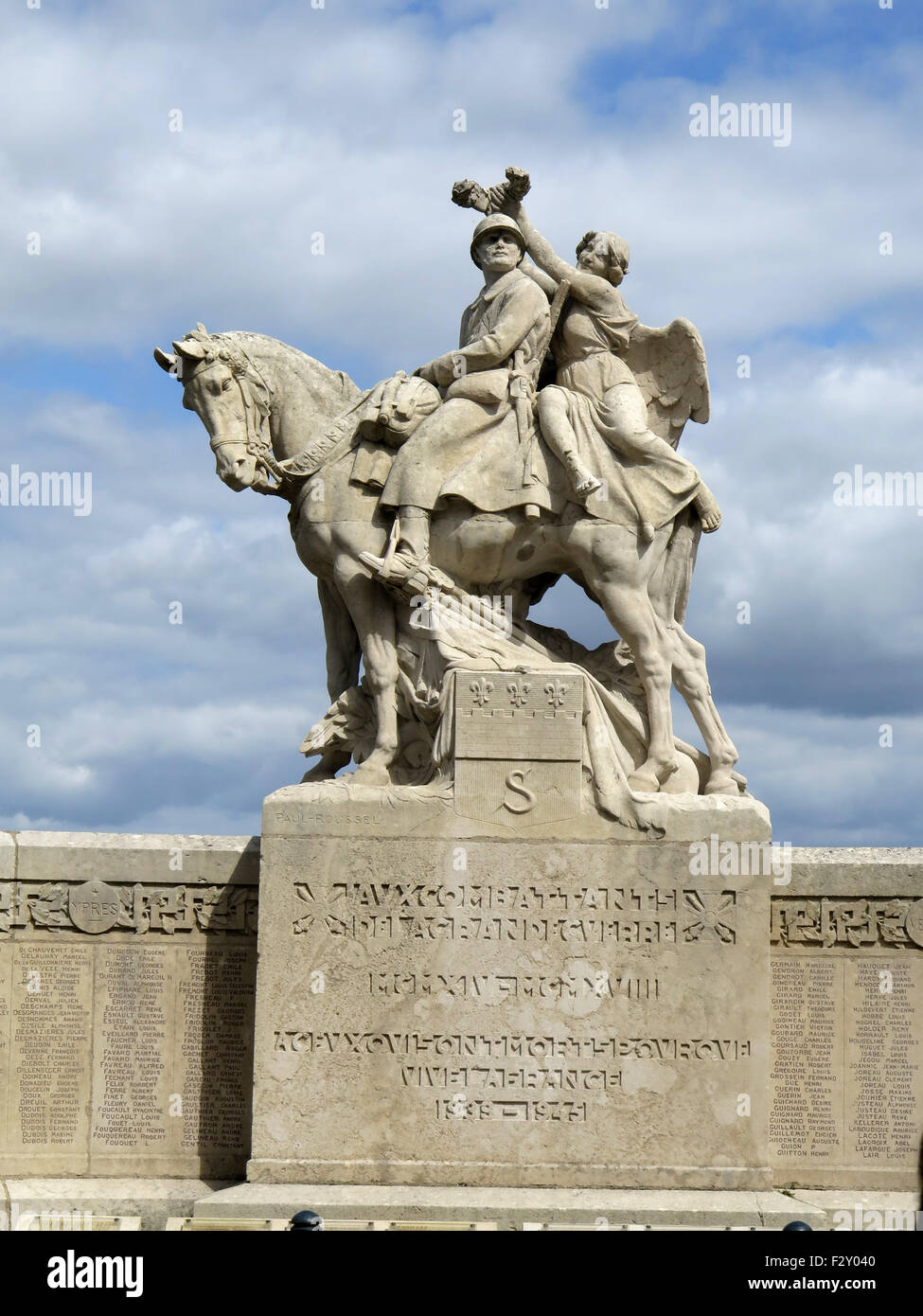 Saumur france war memorial hi-res stock photography and images - Alamy