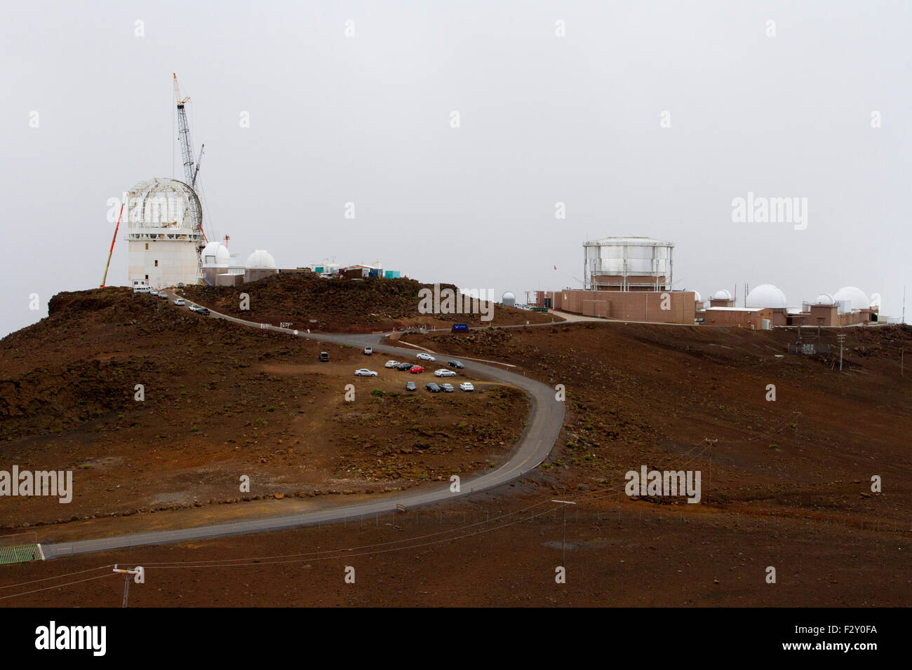 Haleakala observatory buildings hi-res stock photography and images - Alamy