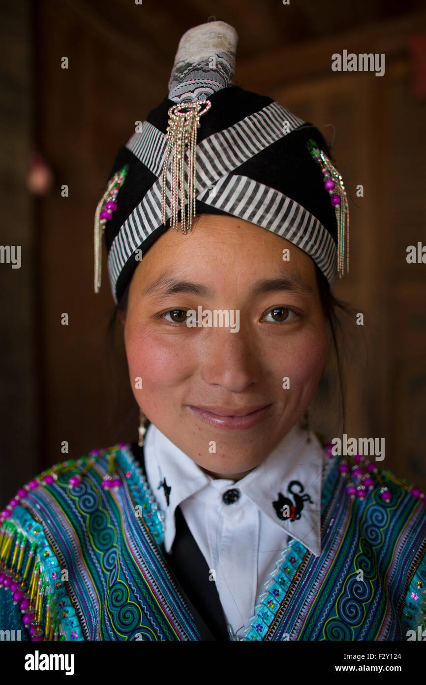 Young hmong women hi-res stock photography and images - Alamy