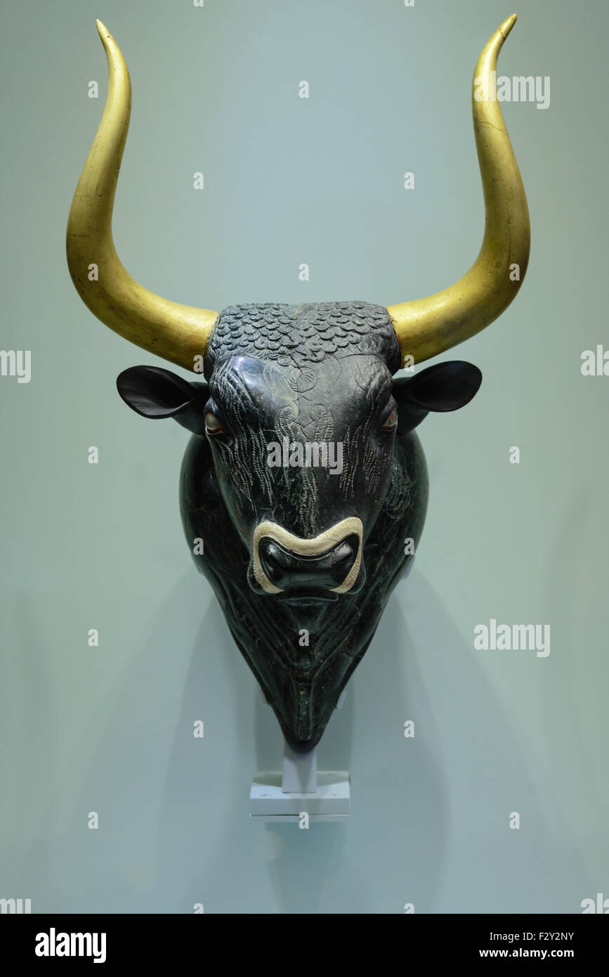 Minotaur hi-res stock photography and images - Alamy