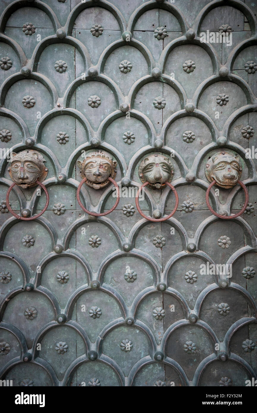 Detail of a door on the Cathedral Basilica of Saint Mark in Venice ...