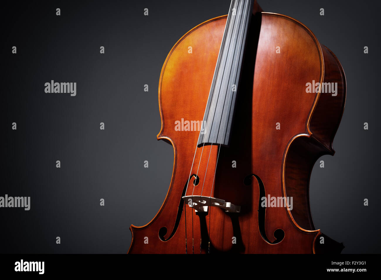 Learn cello hi-res stock photography and images - Alamy