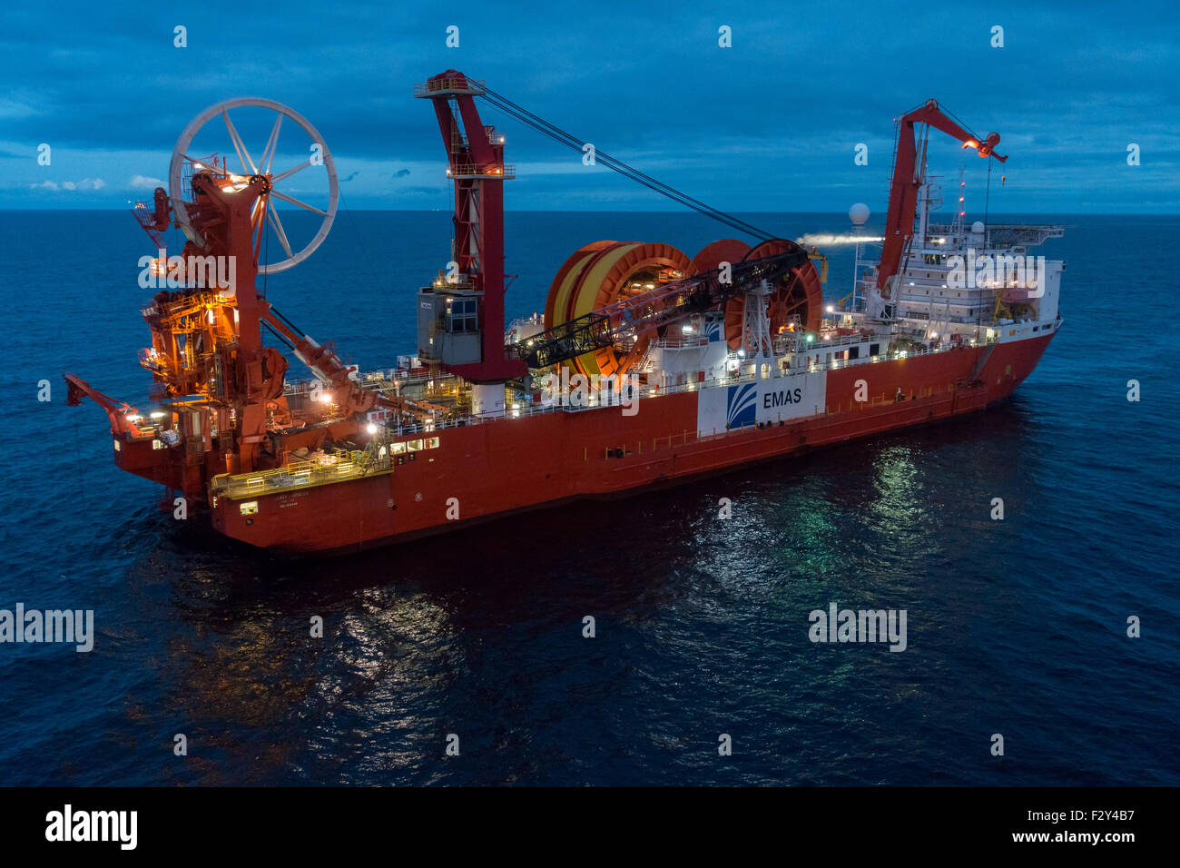 MV Lewek Express, A Norwegian pipe and cable laying vessel Stock Photo ...