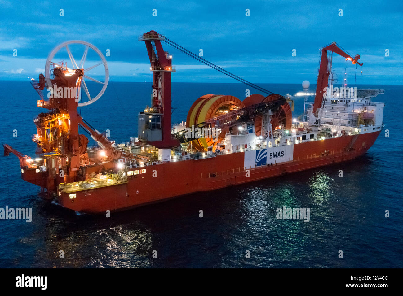 MV Lewek Express, A Norwegian pipe and cable laying vessel Stock Photo ...