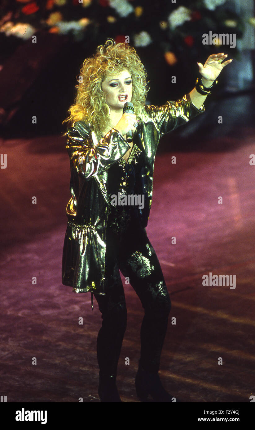 Bonnie tyler welsh singer hi-res stock photography and images - Alamy