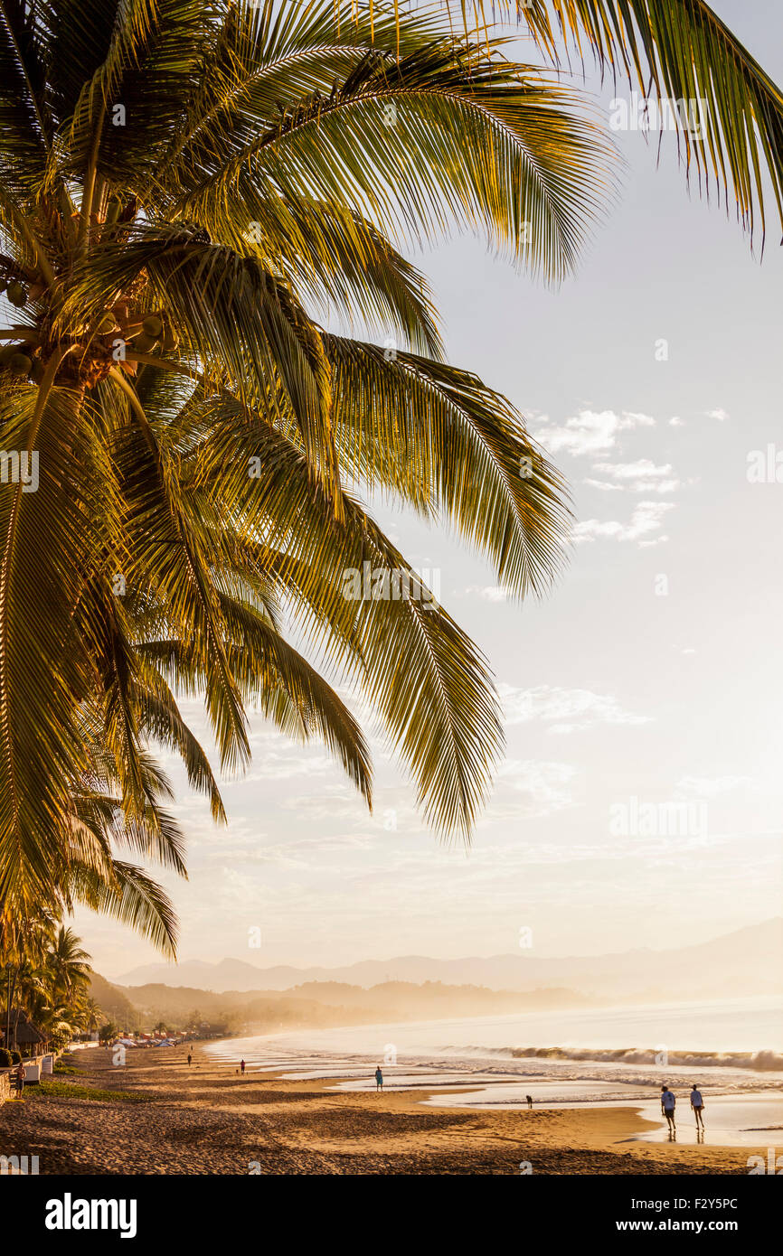 Playa saludable hi-res stock photography and images - Alamy