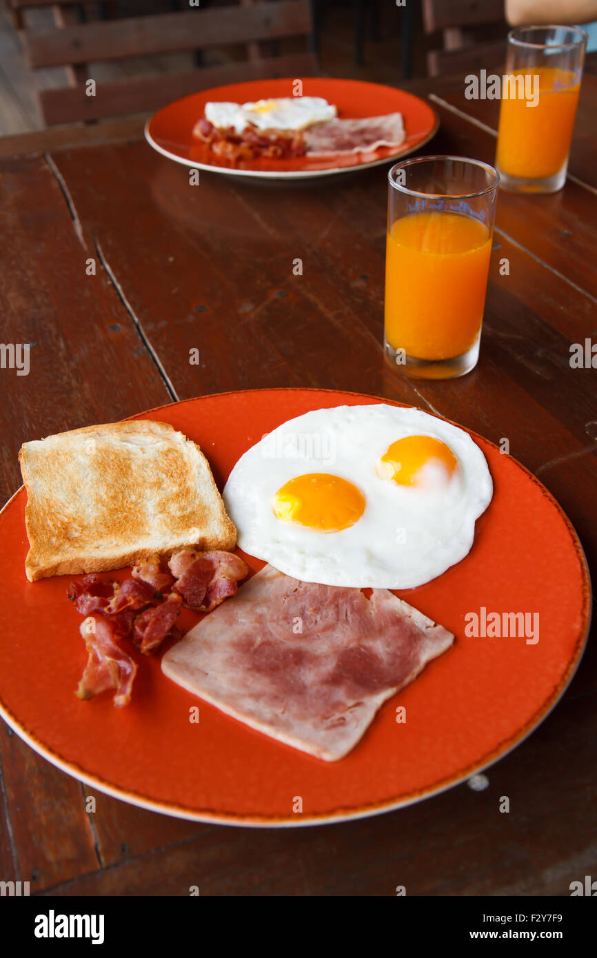 Bacon egg breakfast Stock Photo - Alamy