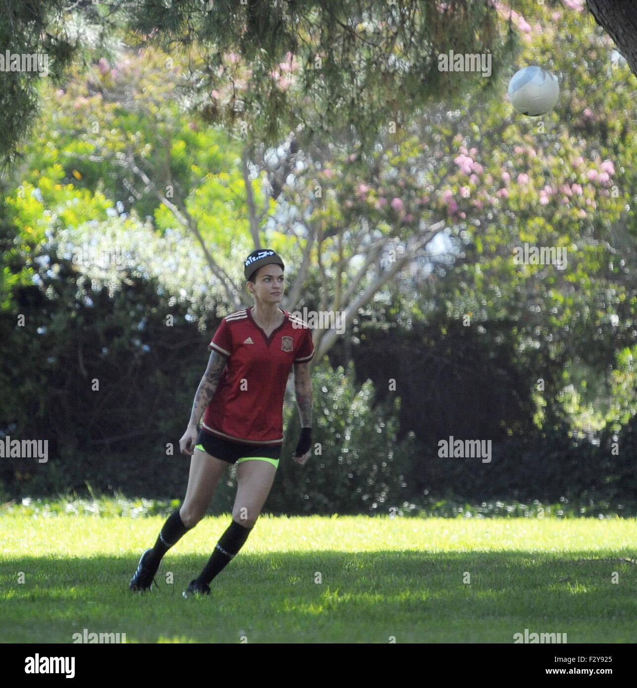 Ruby rose in orange is the new black hi-res stock photography and ...