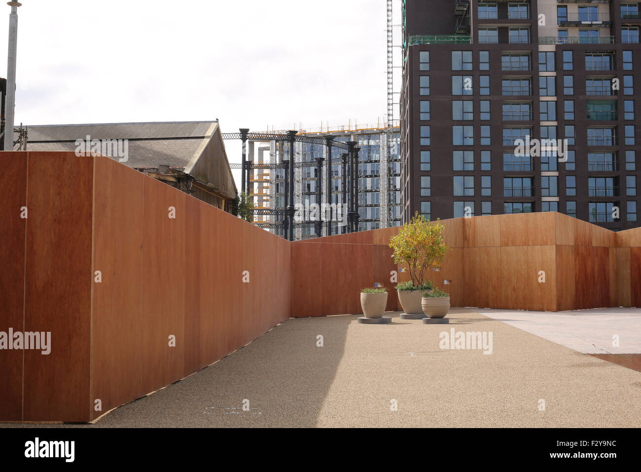 Pancras Square & Cubitt Square, St Pancras, London Stock Photo - Alamy