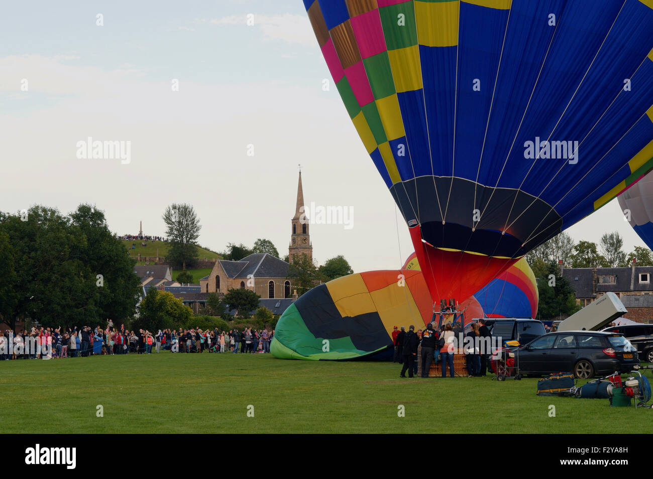 Strathaven Hot Air Balloon Festival 2015 - Colourful Hot Air Balloons ...