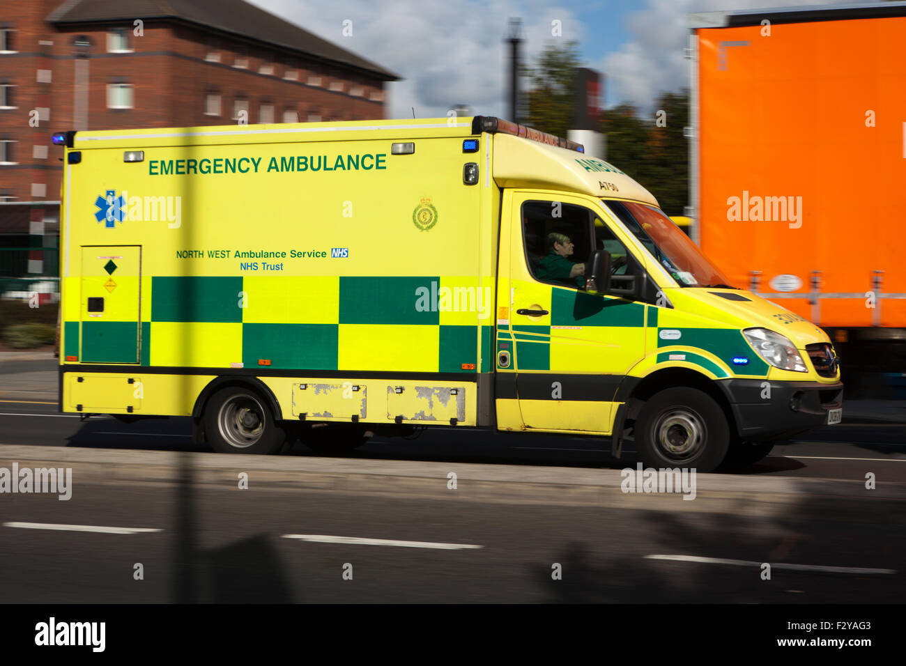 a ambulance medic paramedic emergency urgent healthcare first aid cpr ...