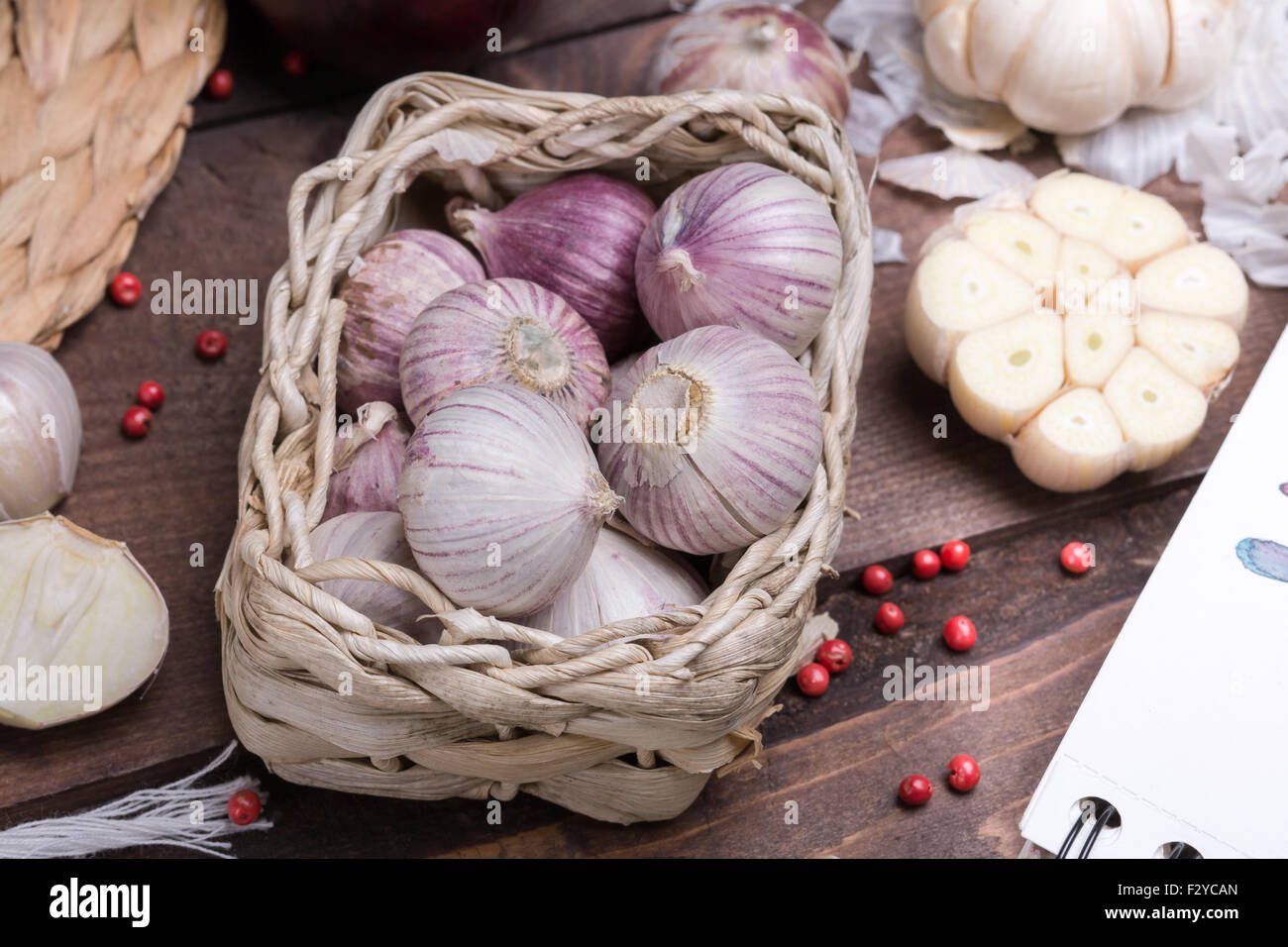 garlik and onions Stock Photo - Alamy