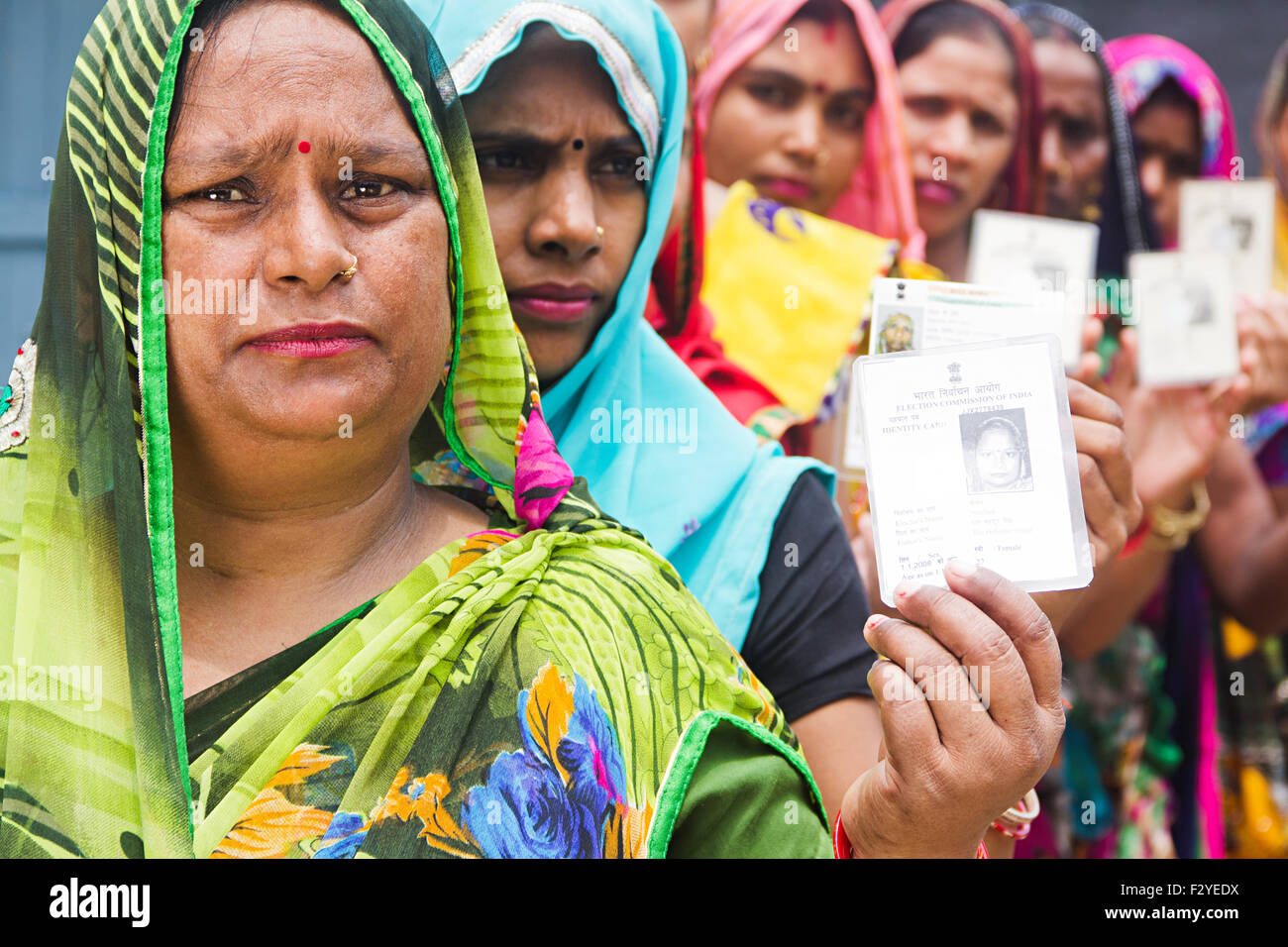 indian rural Villager group crowds Election Voting Stock Photo - Alamy