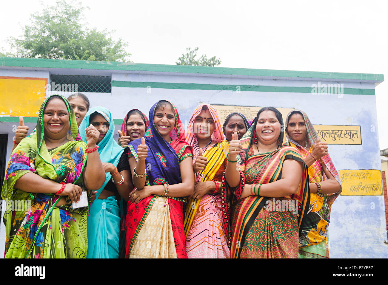 Indian crowds hi-res stock photography and images - Alamy