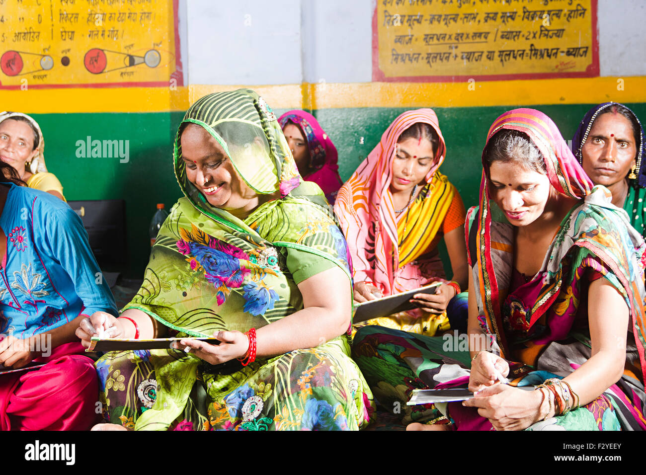 indian rural Villager group crowds womans Education Stock Photo - Alamy