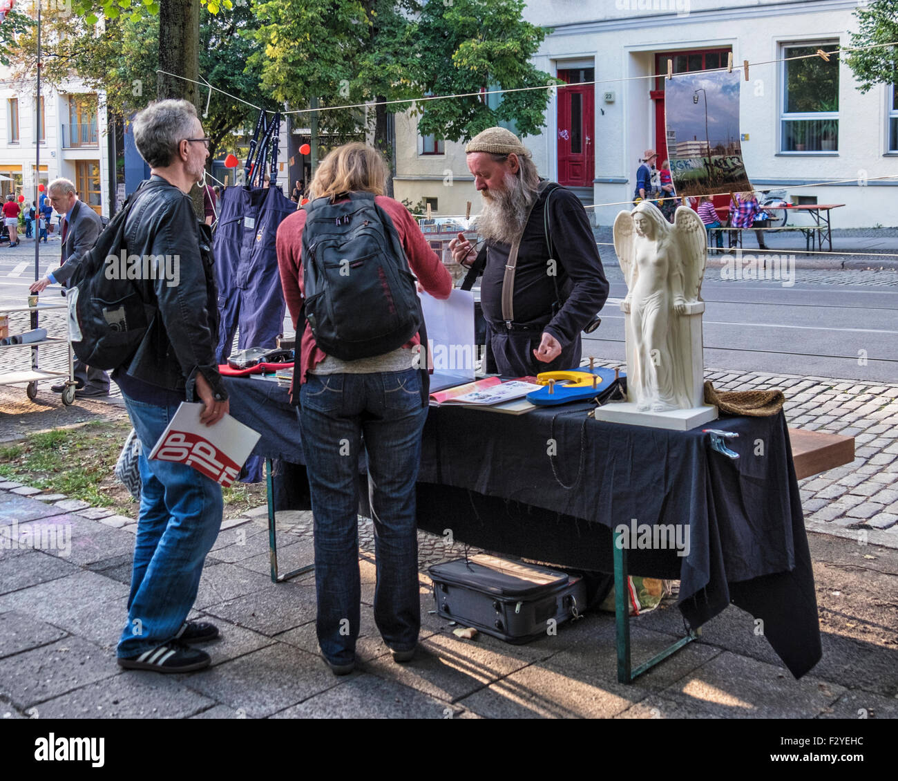 Pavement sidewalk flea market deutschland deutsche hi-res stock ...